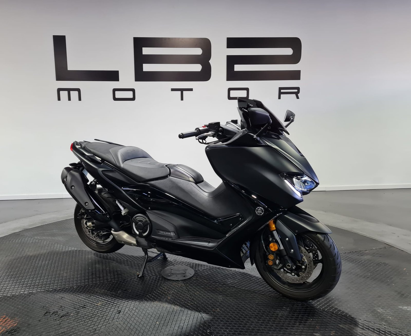 Yamaha T-Max 560