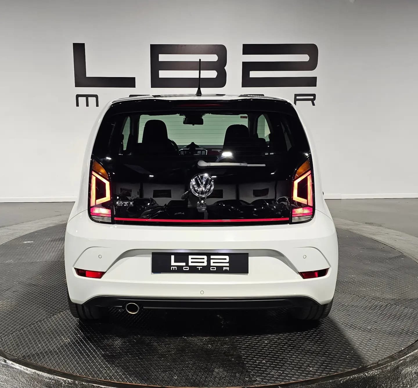 Volkswagen Up Gti