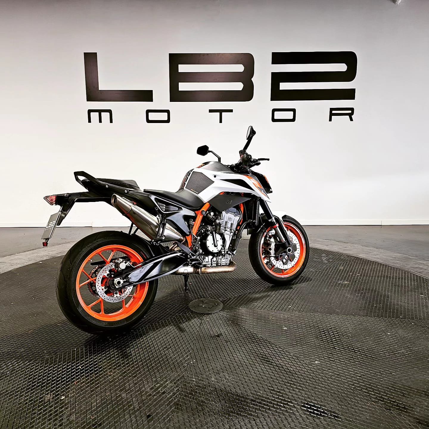 KTM DUKE 890 R 125cv