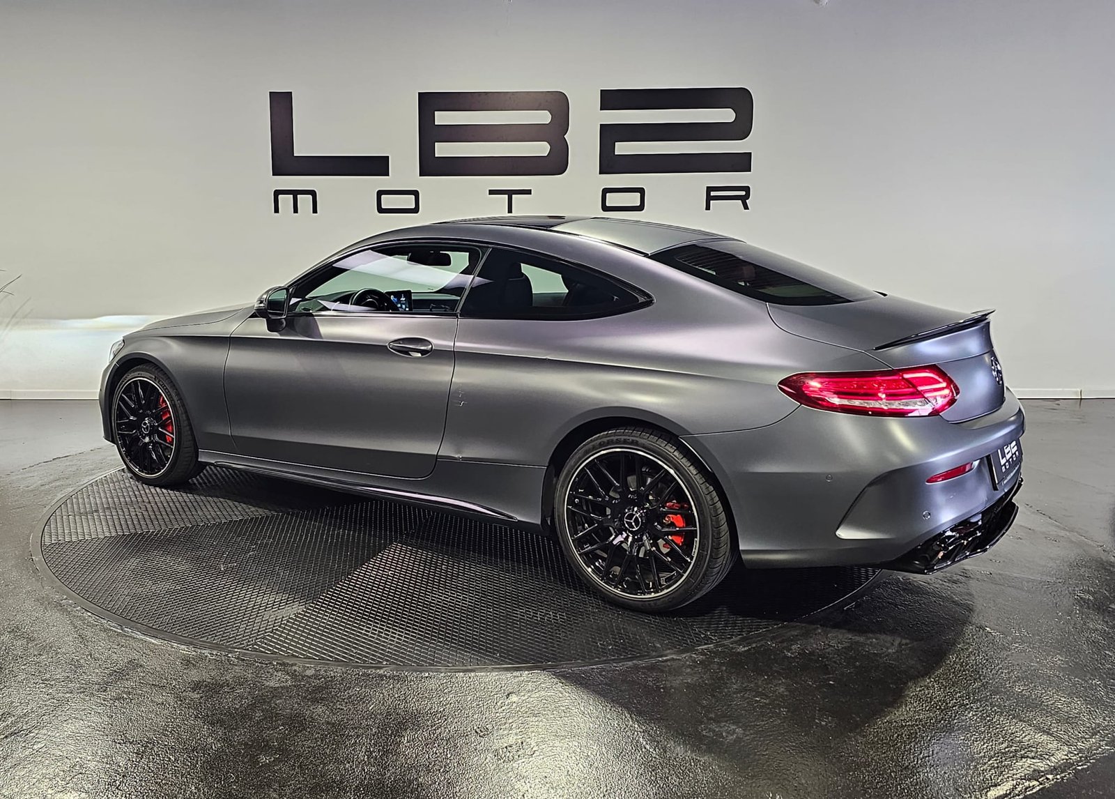 MERCEDES-BENZ C 300 AMG 245cv
