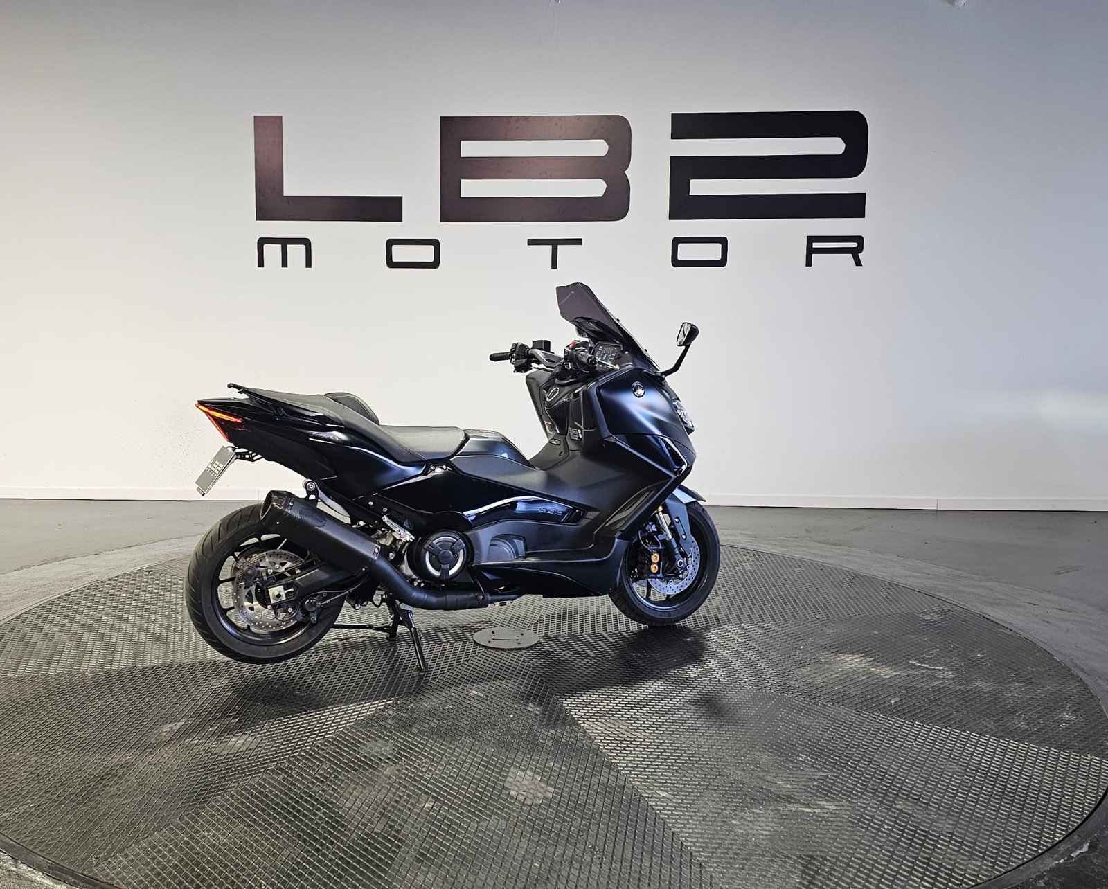 YAMAHA T-MAX 560 TECH MAX