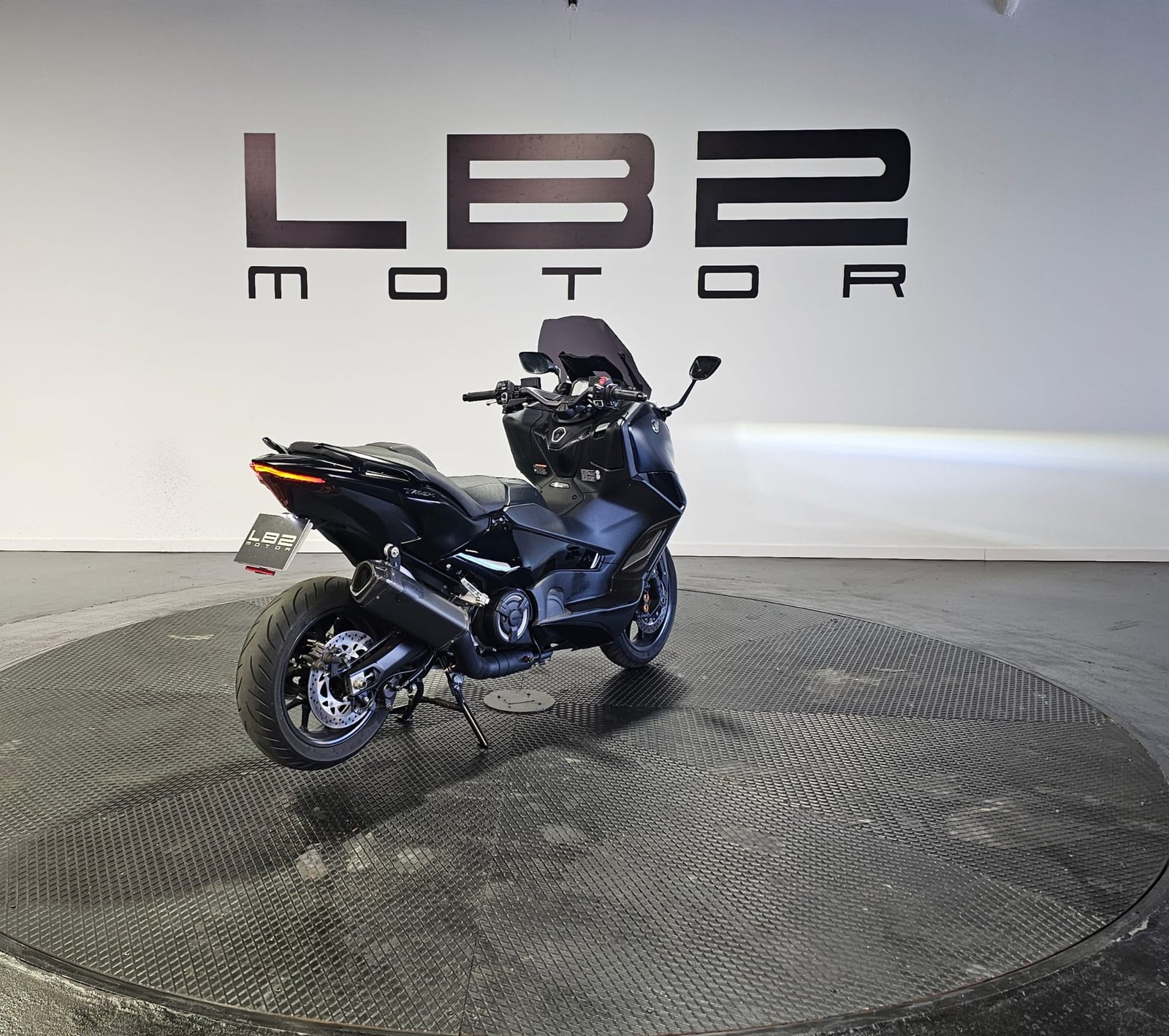 YAMAHA T-MAX 560 TECH MAX